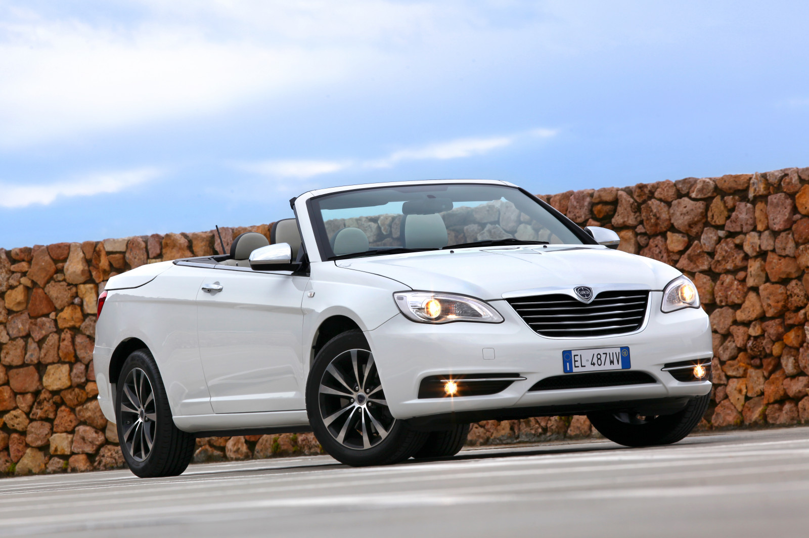 Wallpaper : sports car, 2013, Convertible, Sedan, netcarshow, netcar ...