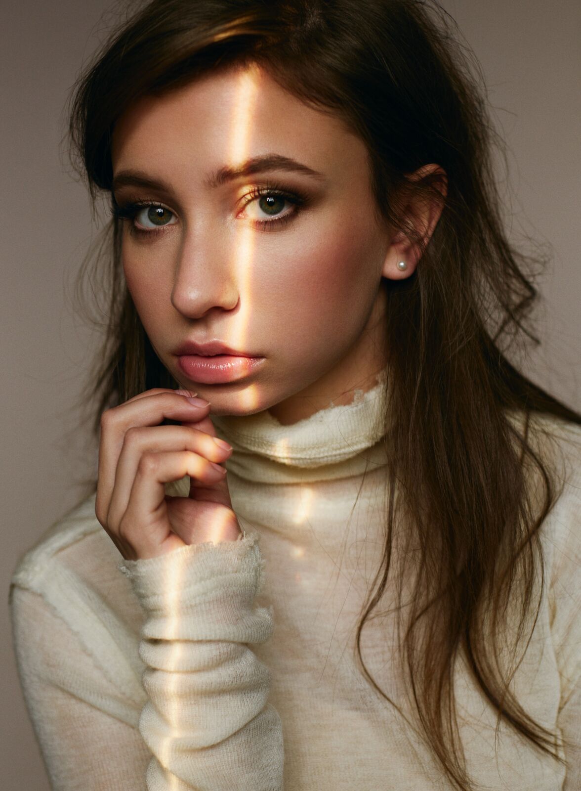 Wallpaper : Katelyn Nacon, women, actress, blue eyes, brunette, long ...