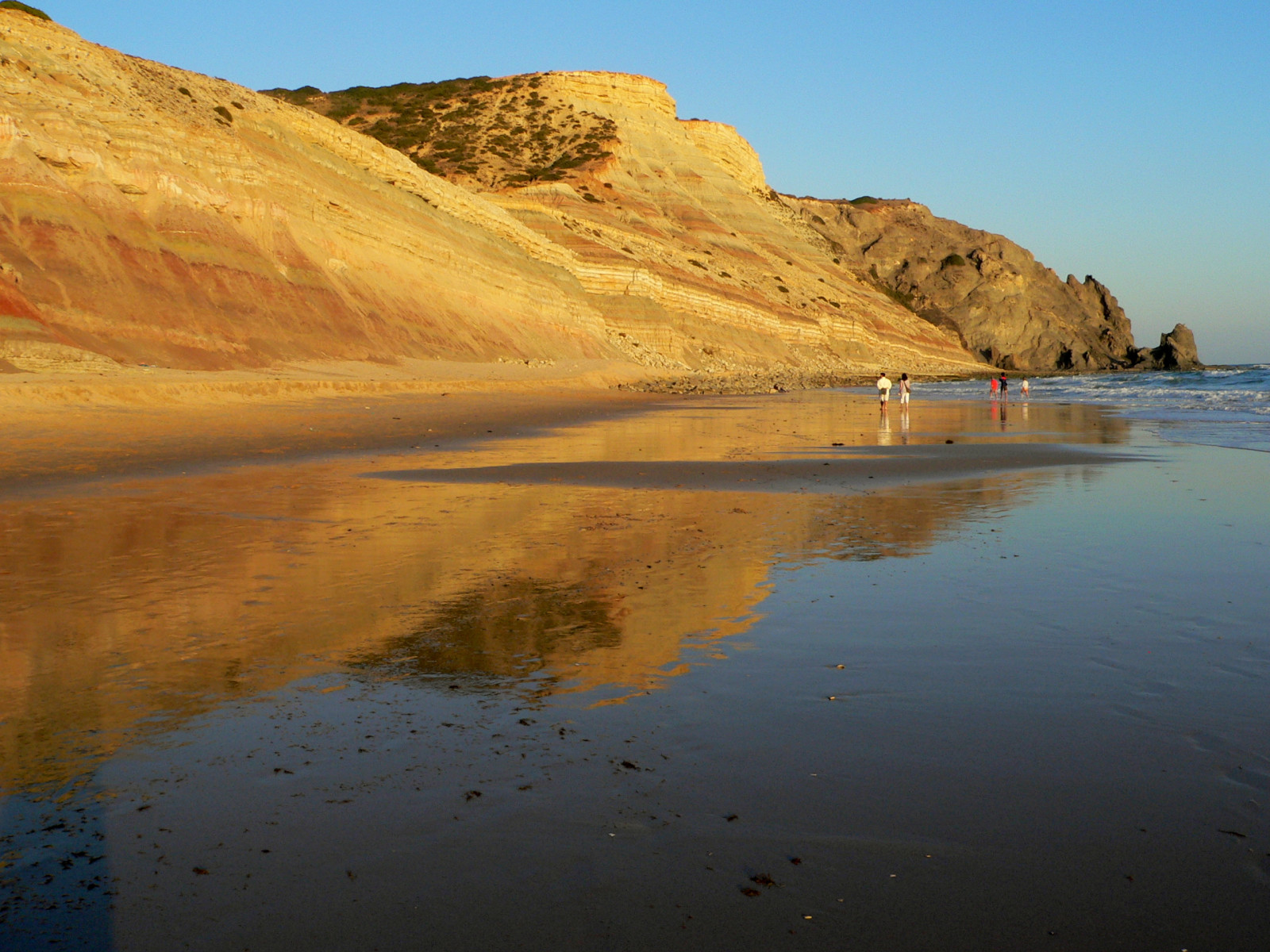 Wallpaper : cliff, luz, praia, beach, gold, golden, maddie, or, geology ...