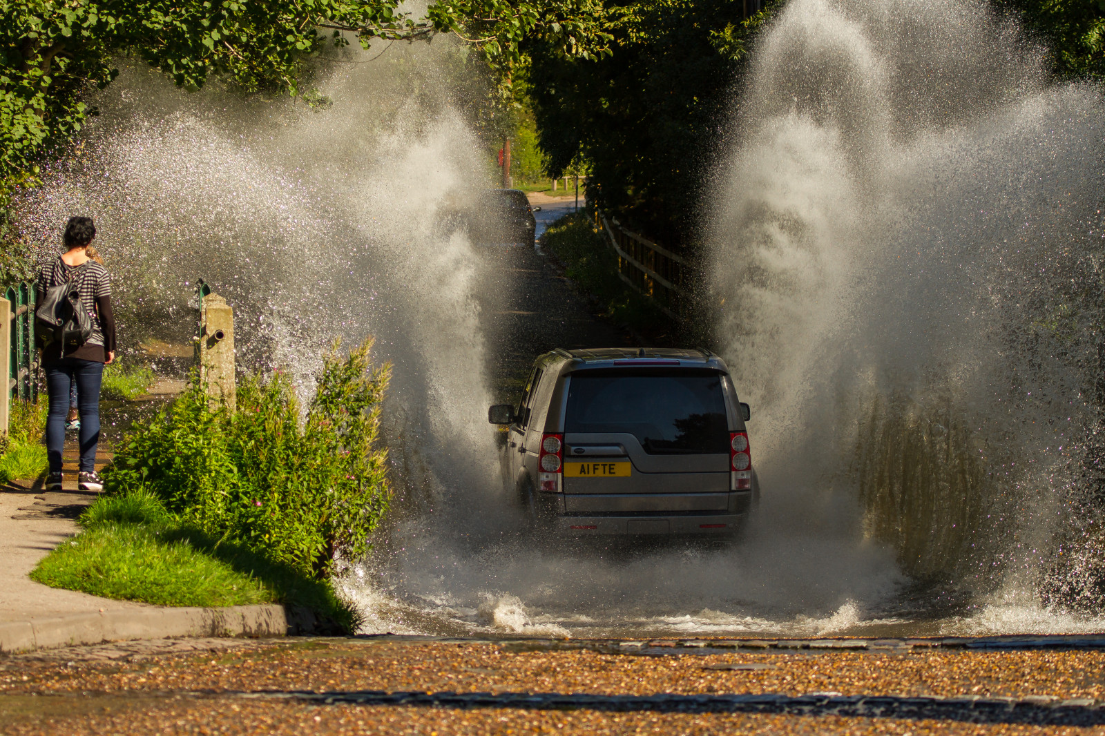 Wallpaper : water, spooky, vehicle, England, fire, Sun, Canon, Sunny ...
