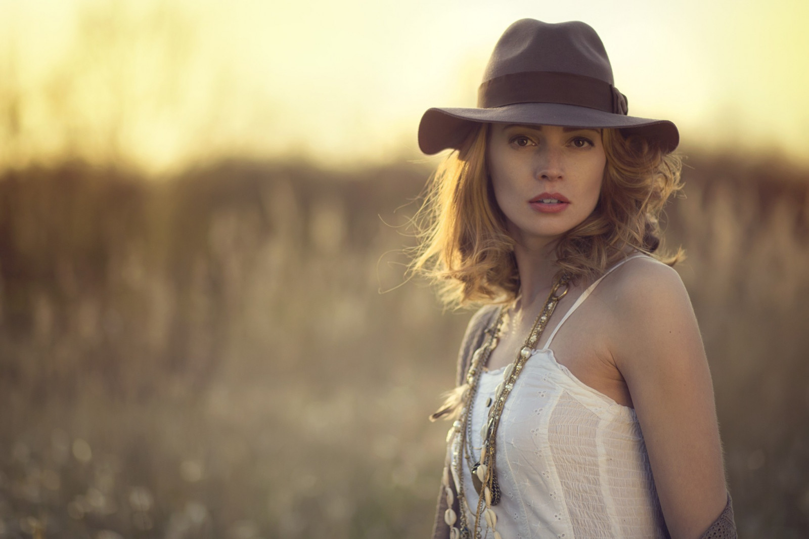 Wallpaper Women Outdoors Model Blonde Glasses Looking At Viewer