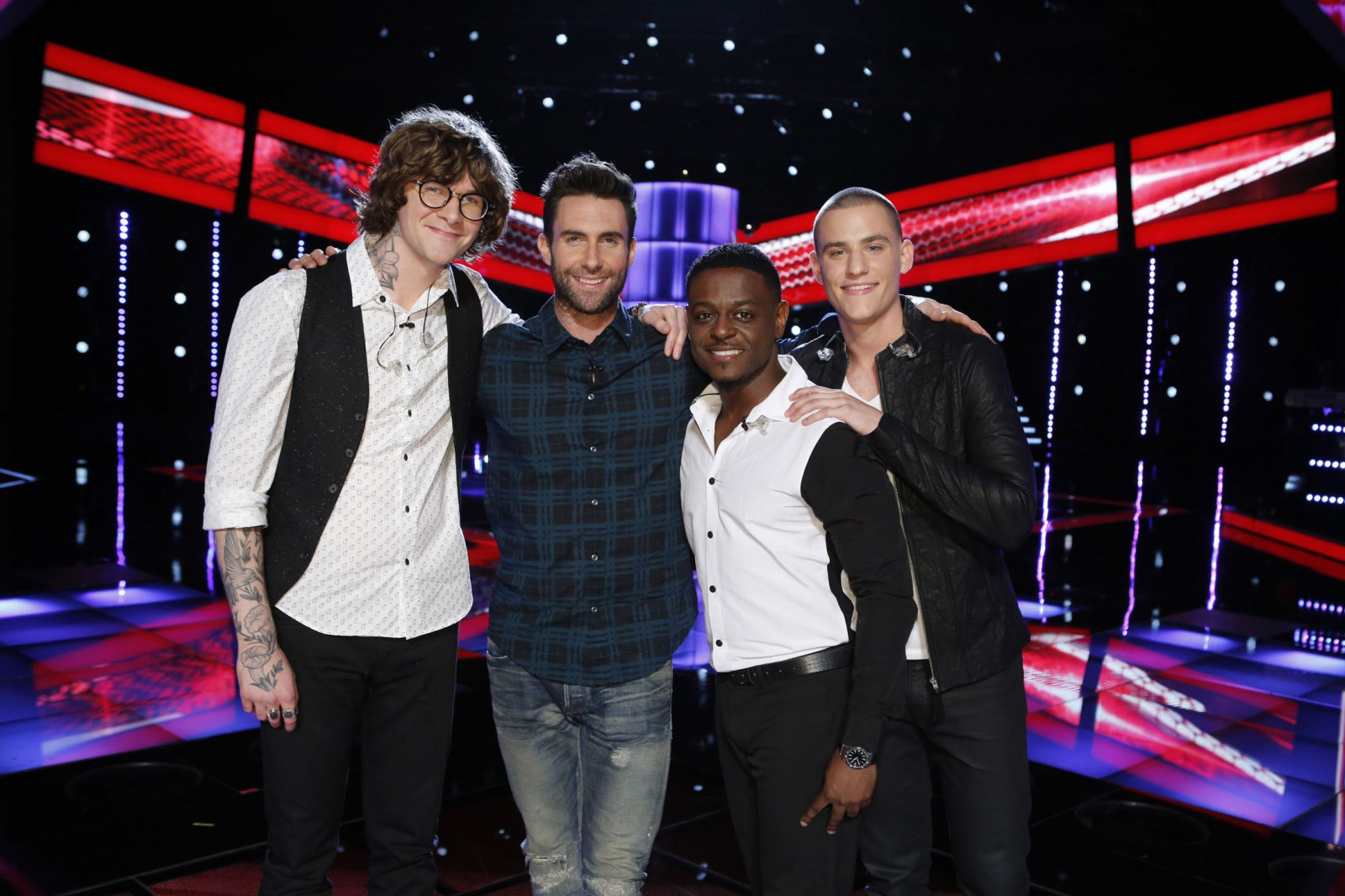 Wallpaper : singer, nightclub, the voice, damien lawson, finale ...