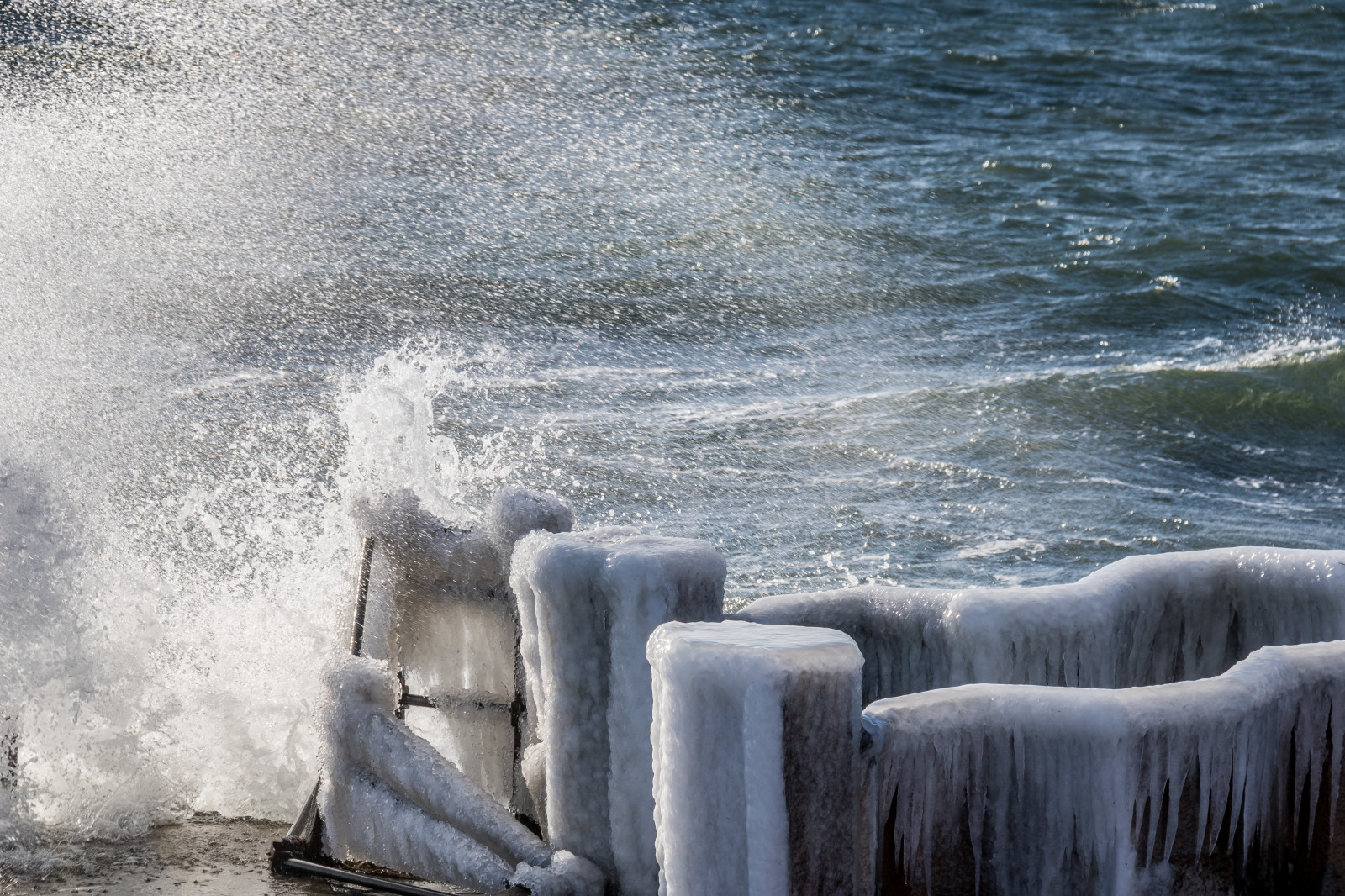 Fond d'écran : mer, eau, Roche, rive, hiver, la glace, du froid, côte ...