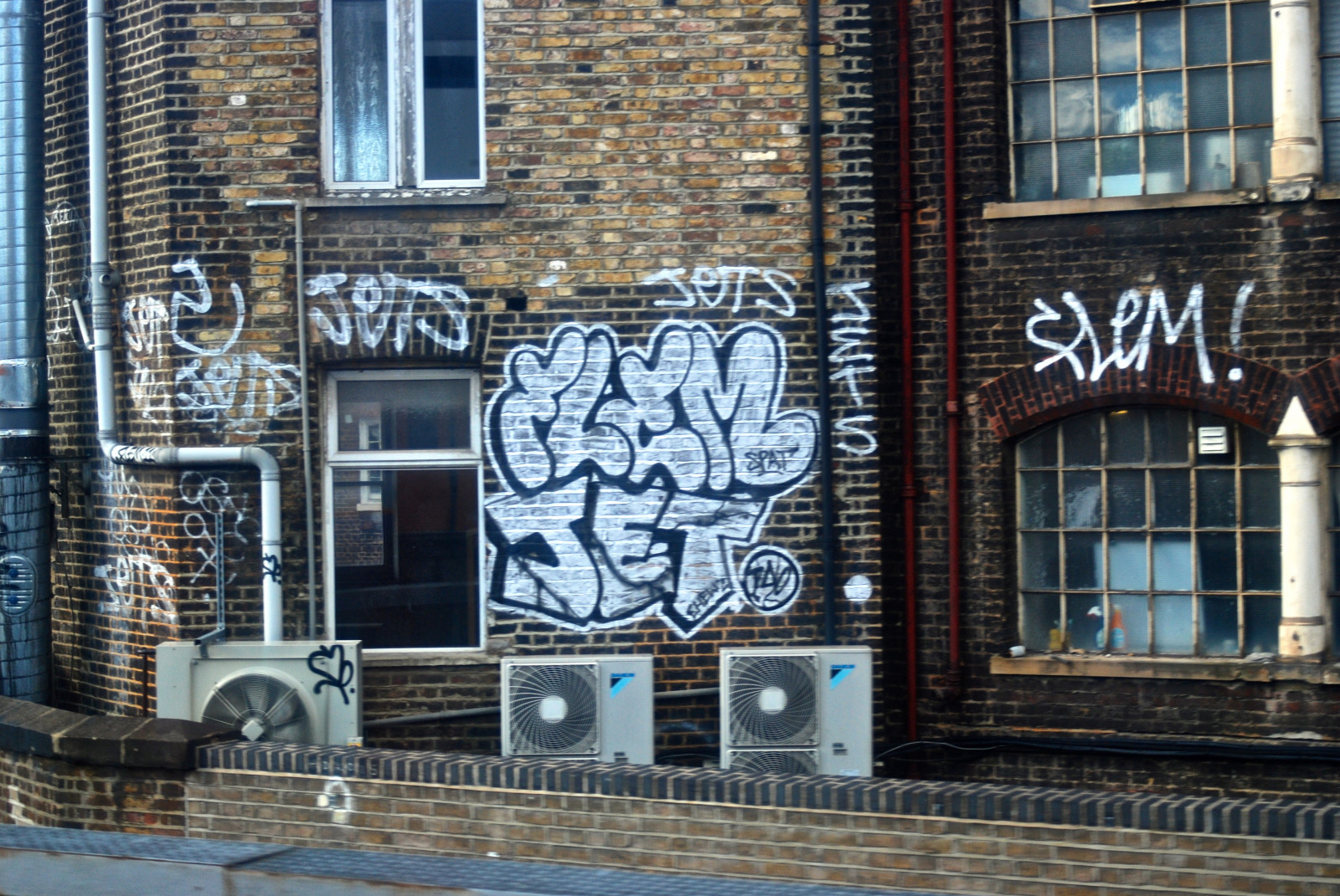 Wallpaper : London, graffiti, jets, jet, graff, pbs, tdo, flem, 1t ...