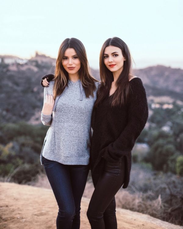 Wallpaper Victoria Justice Women Actress Brunette Long Hair