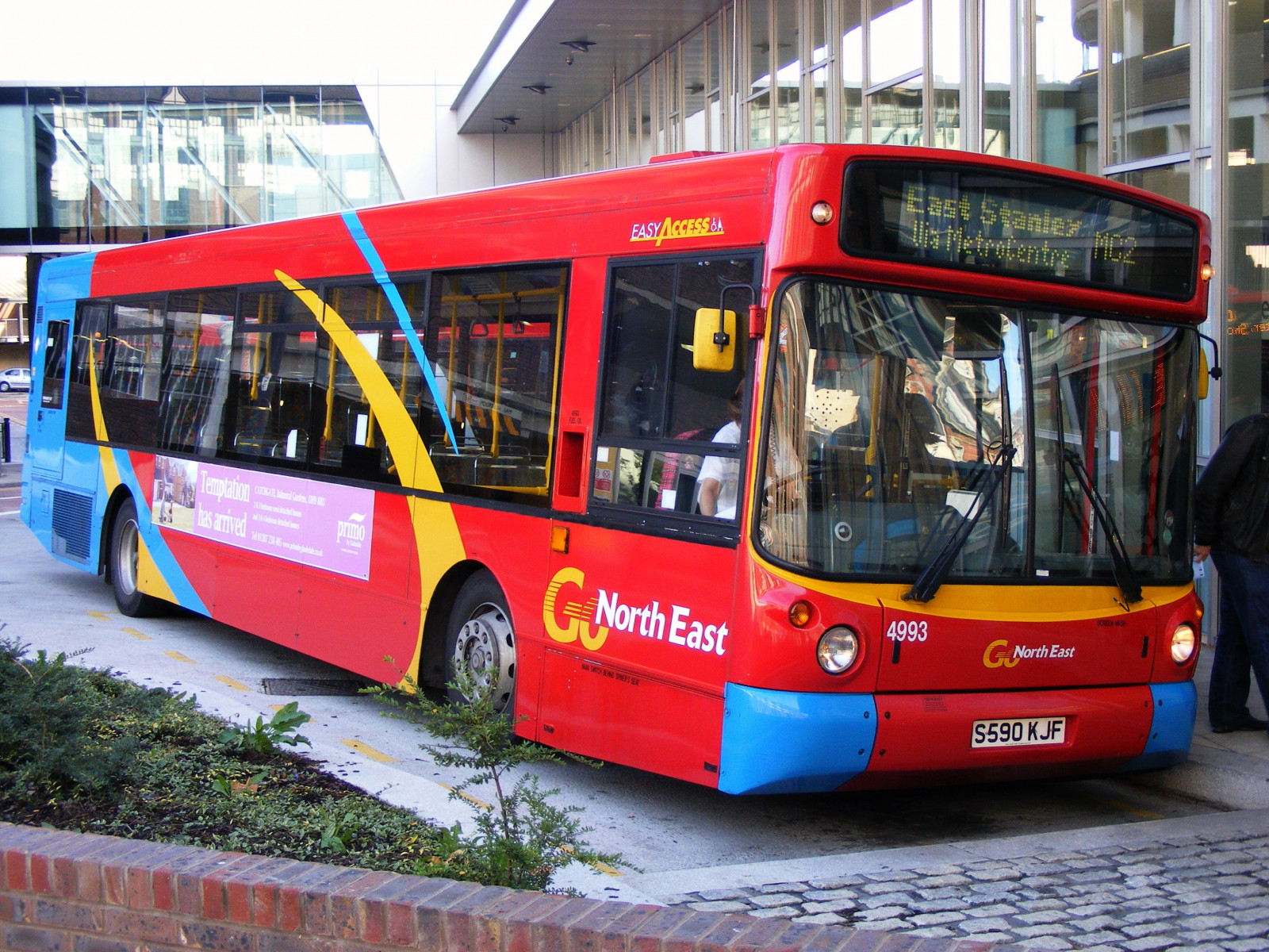 Wallpaper : city, Volvo, Alexander, lane, urban area, metropolitan area ...