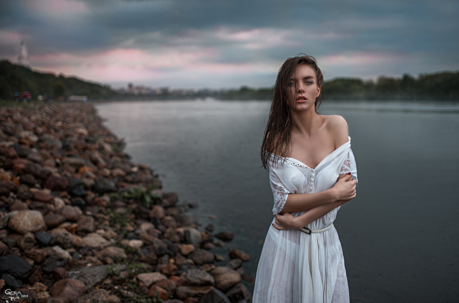 Wallpaper Women Outdoors Model Sea Brunette Bare Shoulders White