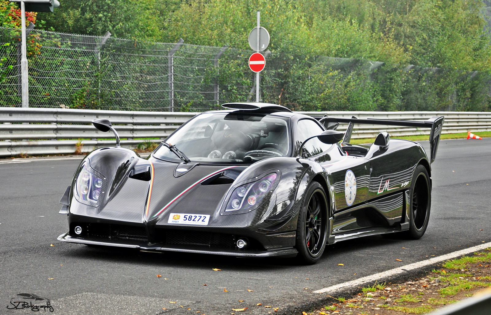 Tapety : technika, letní, Nikon, sportovní auto, Pagani Zonda, výkon ...