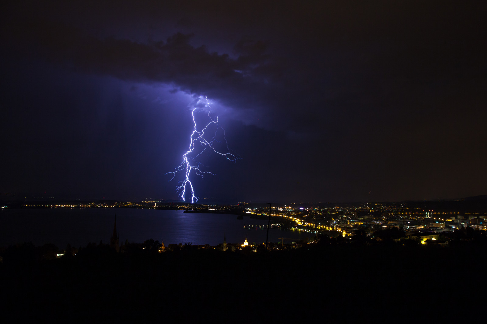 Fond d'écran : mer, nuit, ciel, des nuages, calme, foudre, orage, soir ...