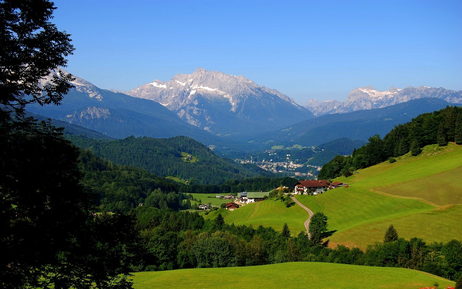 Wallpaper : landscape, forest, mountains, villages, hill, lake, nature ...