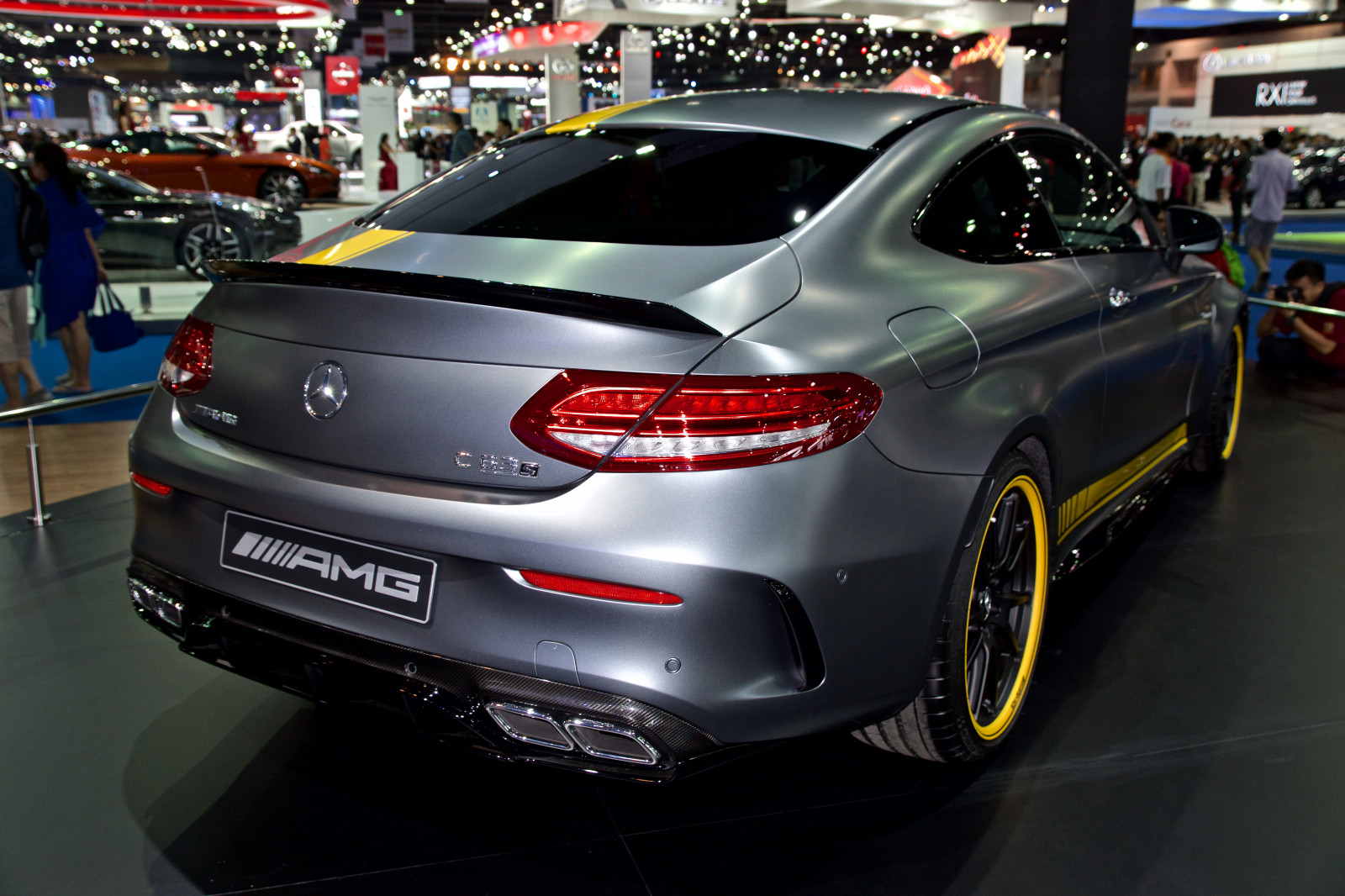 Tapety : auto, show, cars, sportovní, Thajsko, mercedes, benz, hala ...