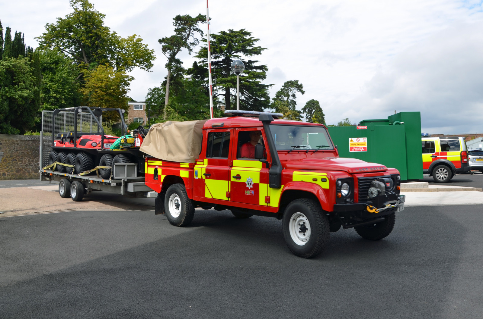 Wallpaper : motor vehicle, car, mode of transport, emergency service ...