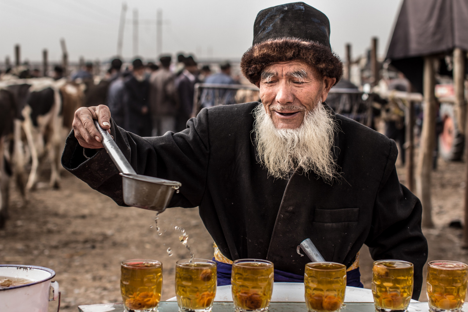 Baggrunde : Kina, gammel, rejse, mennesker, mand, vest, frugt, skæg, ko ...