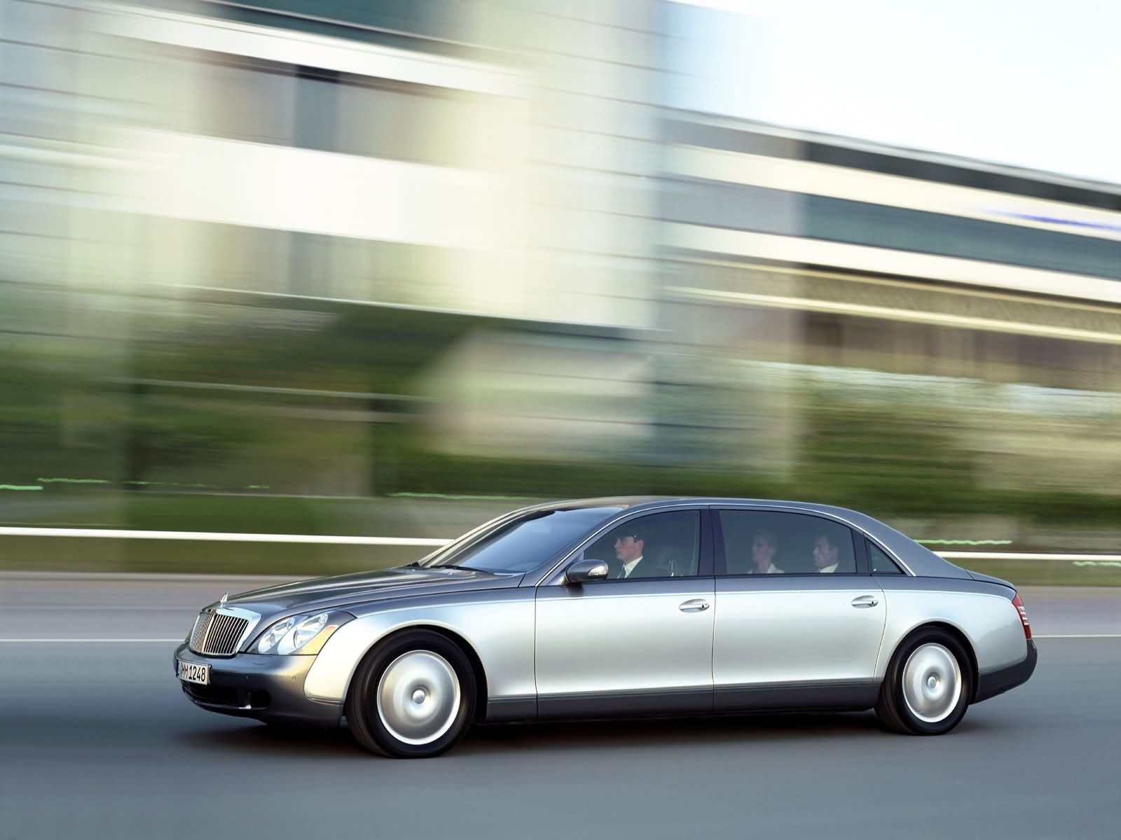 Wallpaper : Sedan, Maybach, netcarshow, netcar, car images, car photo ...