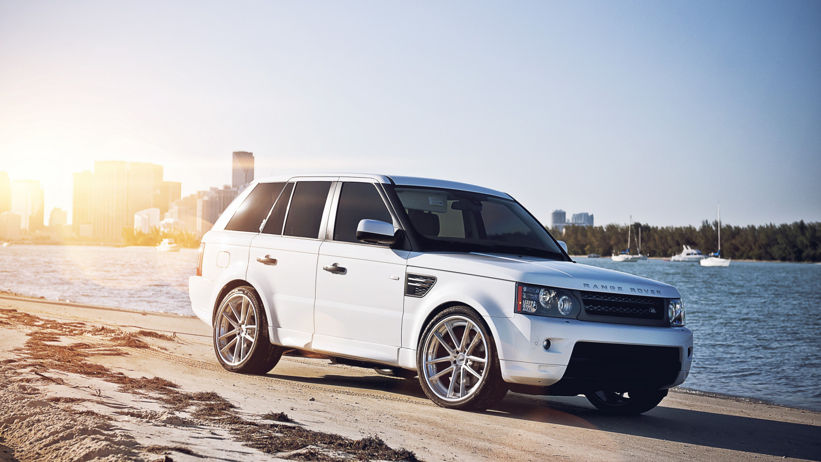 Wallpaper : cityscape, white cars, Range Rover, wheel, land vehicle ...
