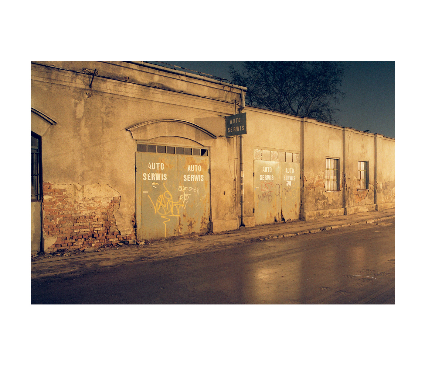 Wallpaper : street, door, urban, texture, film, window, wall, night ...