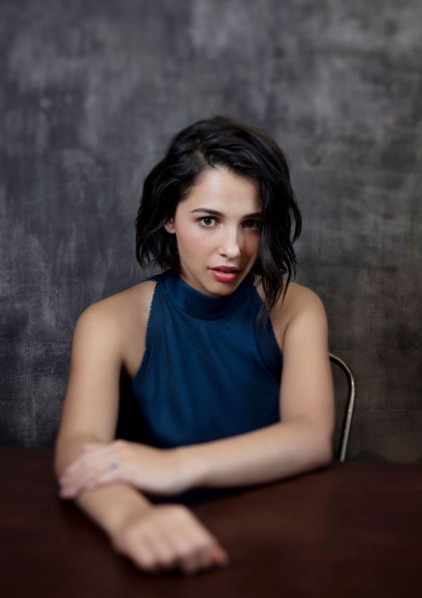 Wallpaper Naomi Scott Women Brunette Actress Looking At Viewer