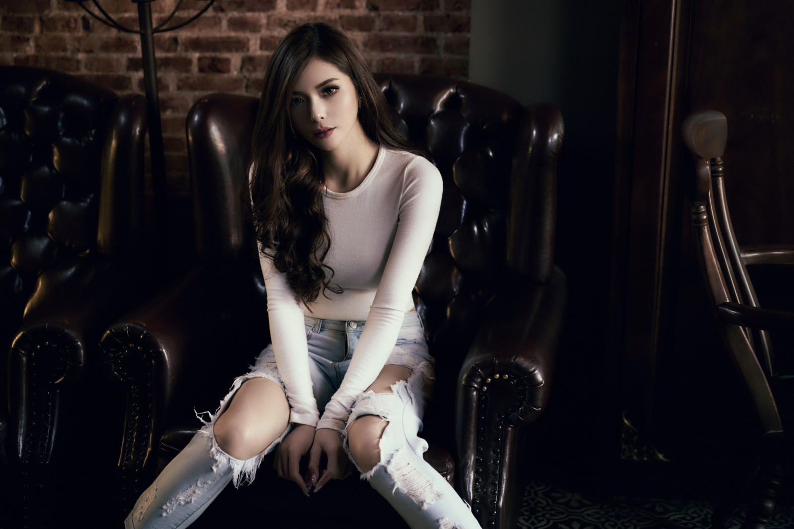 Wallpaper Model Asian Looking At Viewer Torn Jeans White Tops
