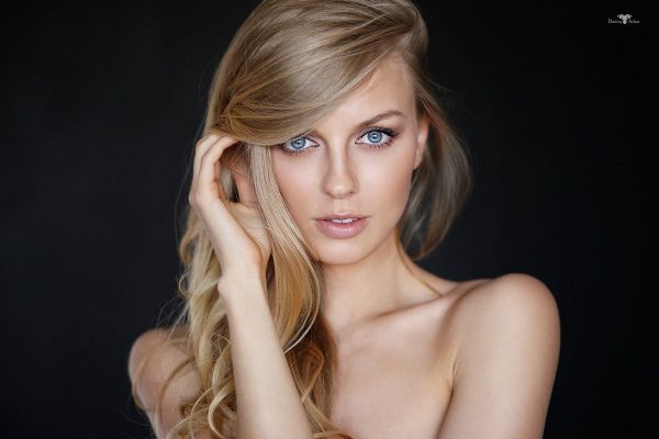 Wallpaper Face Women Blonde Simple Background Long Hair Blue