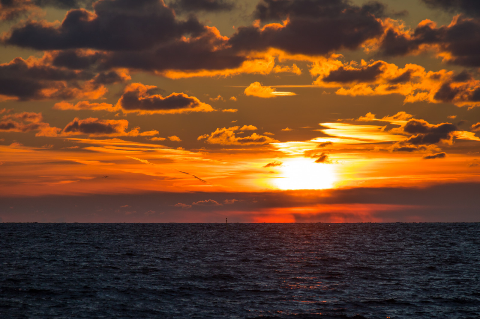 Sfondi : luce del sole, tramonto, mare, Alba, sera, costa, Sole ...