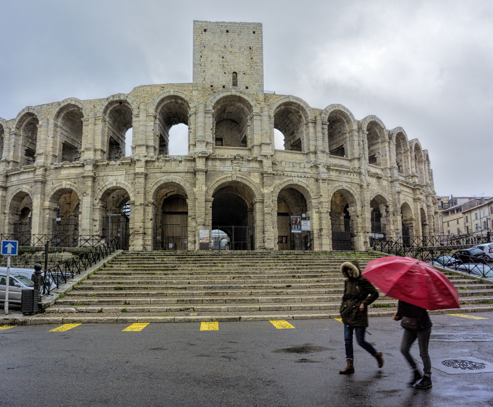 Baggrunde : Arles, Parapluie, Rouge, arener, redumbrella, pluie, regn ...