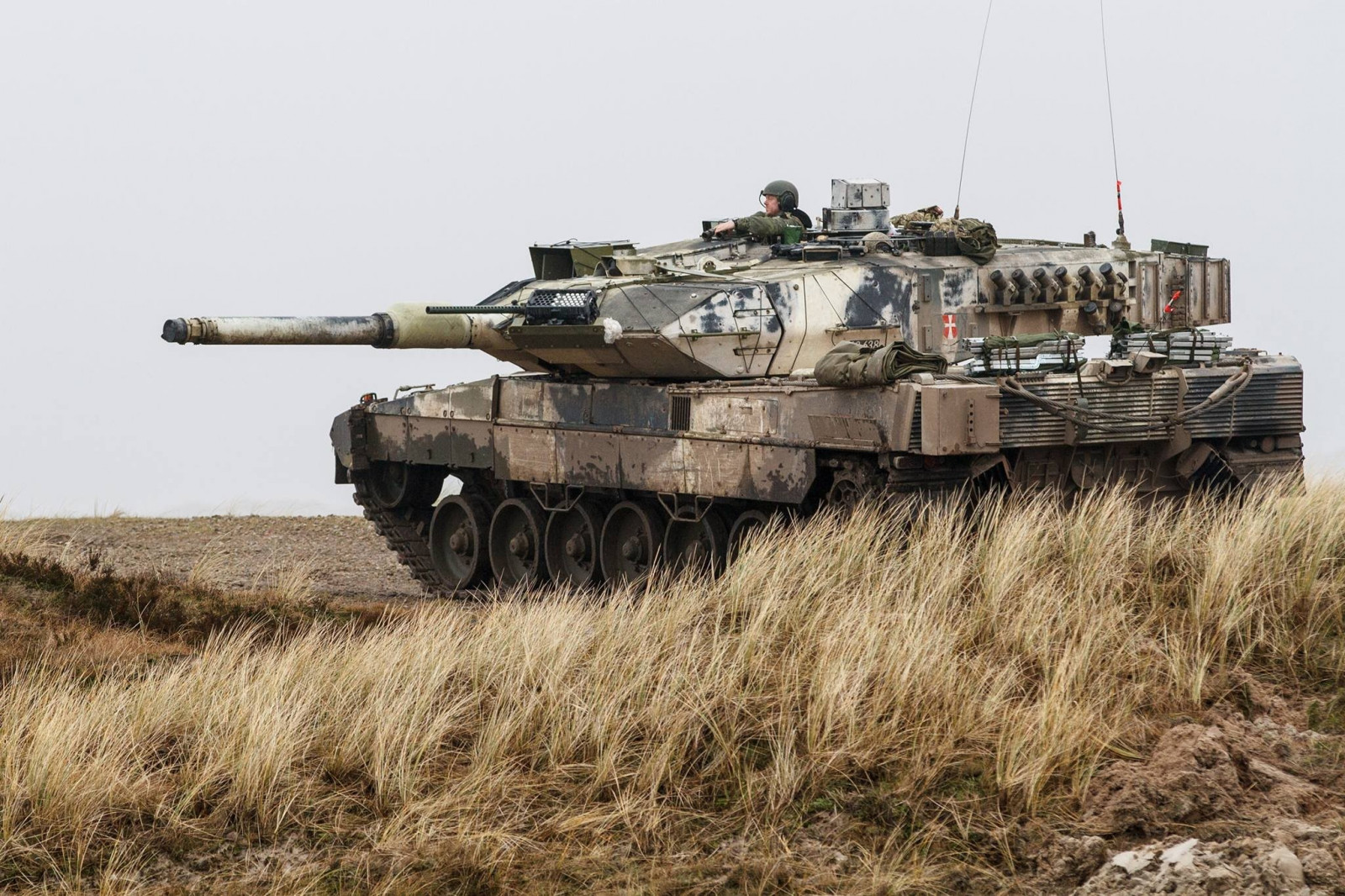 Wallpaper : Leopard 2, German Army, tank 2048x1365 - aarh68 - 1142915 ...