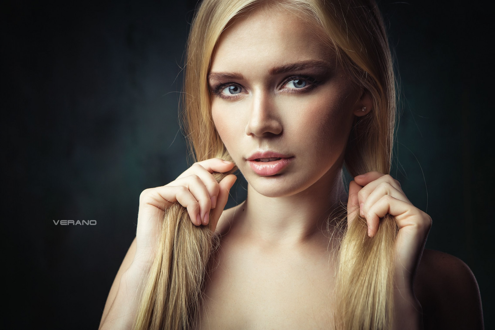 Wallpaper Face Women Simple Background Straight Hair Long Hair