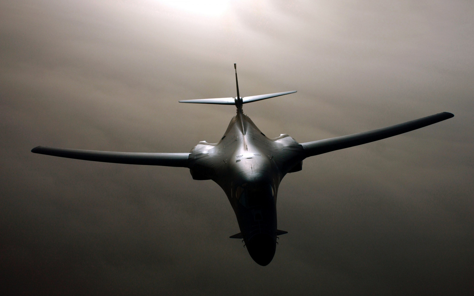 배경 화면 하늘 전쟁 추진자 군용 항공기 로크웰 B 1 랜서 공군 공기 호스 2560x1600 픽셀 지구의 분위기 항공기 엔진 비행기 여행 항공 우주