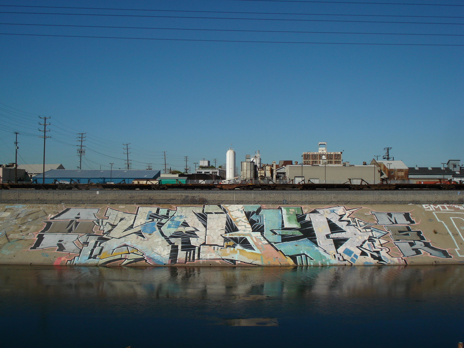 Saber Graffiti Wallpaper