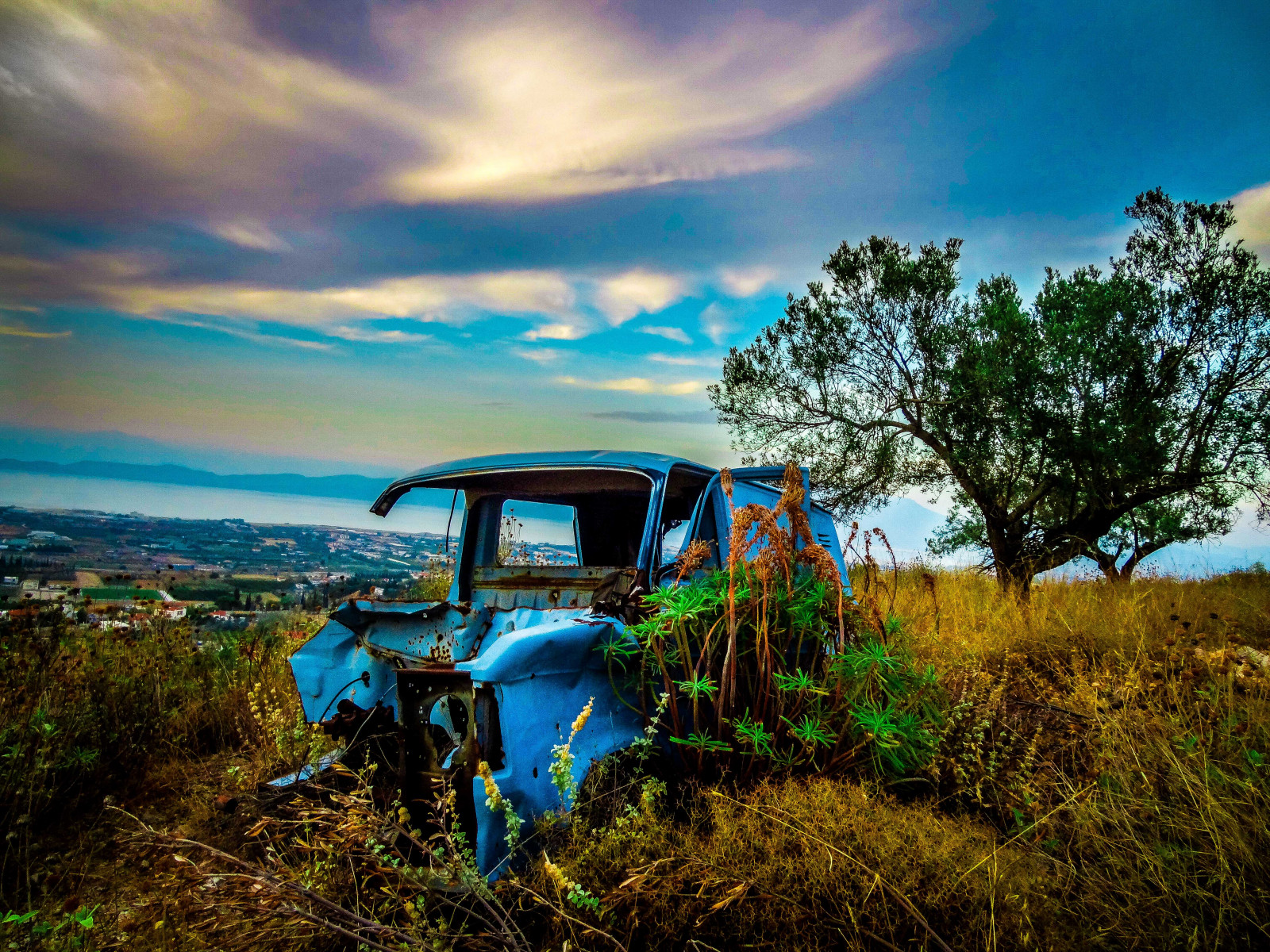 Wallpaper : sunlight, landscape, old, sunset, sea, nature, shore, car ...