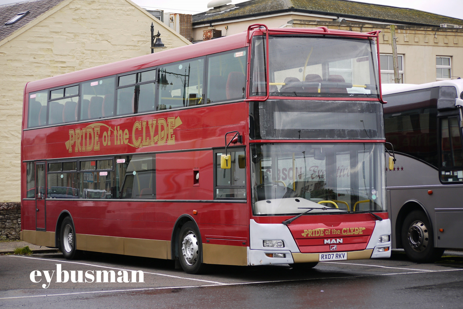 วอลเปเปอร์ : จอด, ชาย, รถเมล์, รถประจำทาง, การอ่าน, ไคลด์, Greenock ...