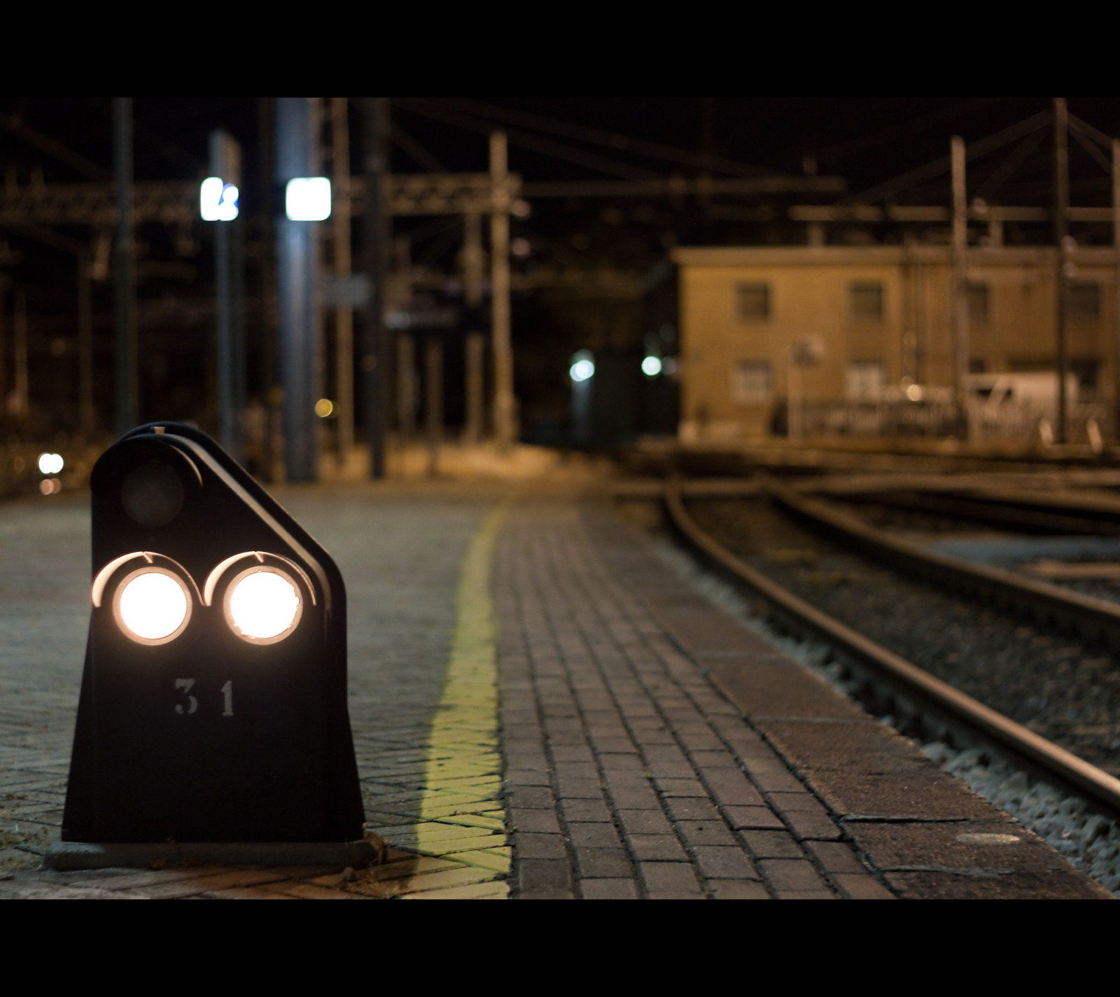 Wallpaper : station, night, Canon, eos, lights, dof, nightshot, bokeh ...