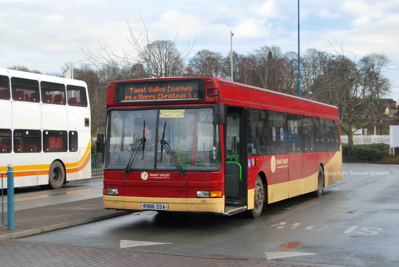 Wallpaper : valley, Dublin, Volvo, Alexander, bus, ultra, lane ...